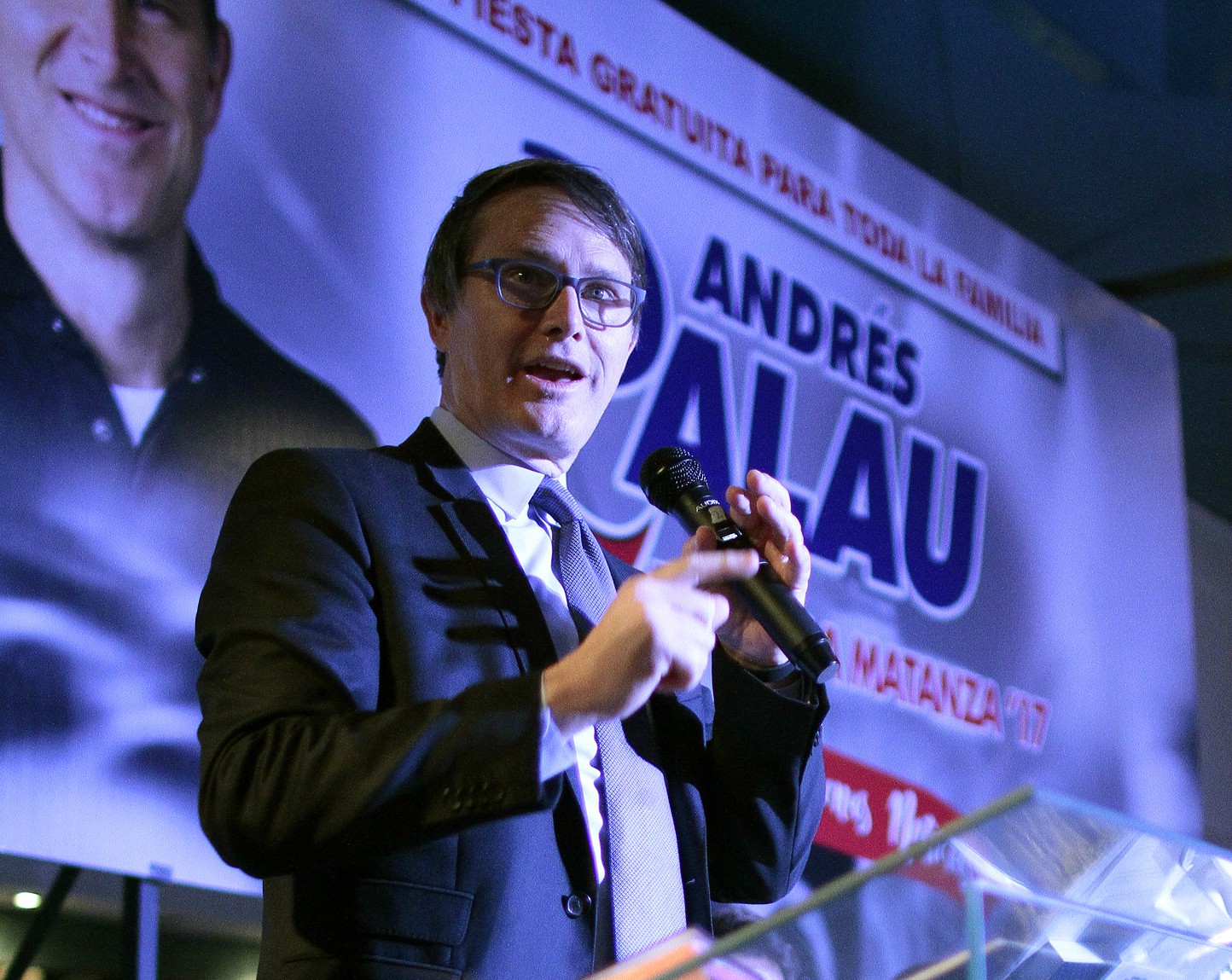 Andrés Palau llega a Laferrere con su mensaje de esperanza, fe y ...