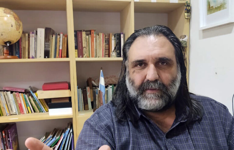 El sindicalista docente Roberto Baradel está aislado en el hotel de ...