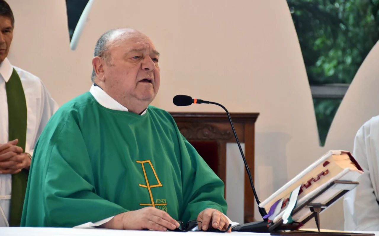 El emotivo video de la Diócesis de Morón para recordar al cura del ...